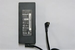 CARGADOR RAZER 20V 3.25A 65W USB-C – Soluciones Portátiles