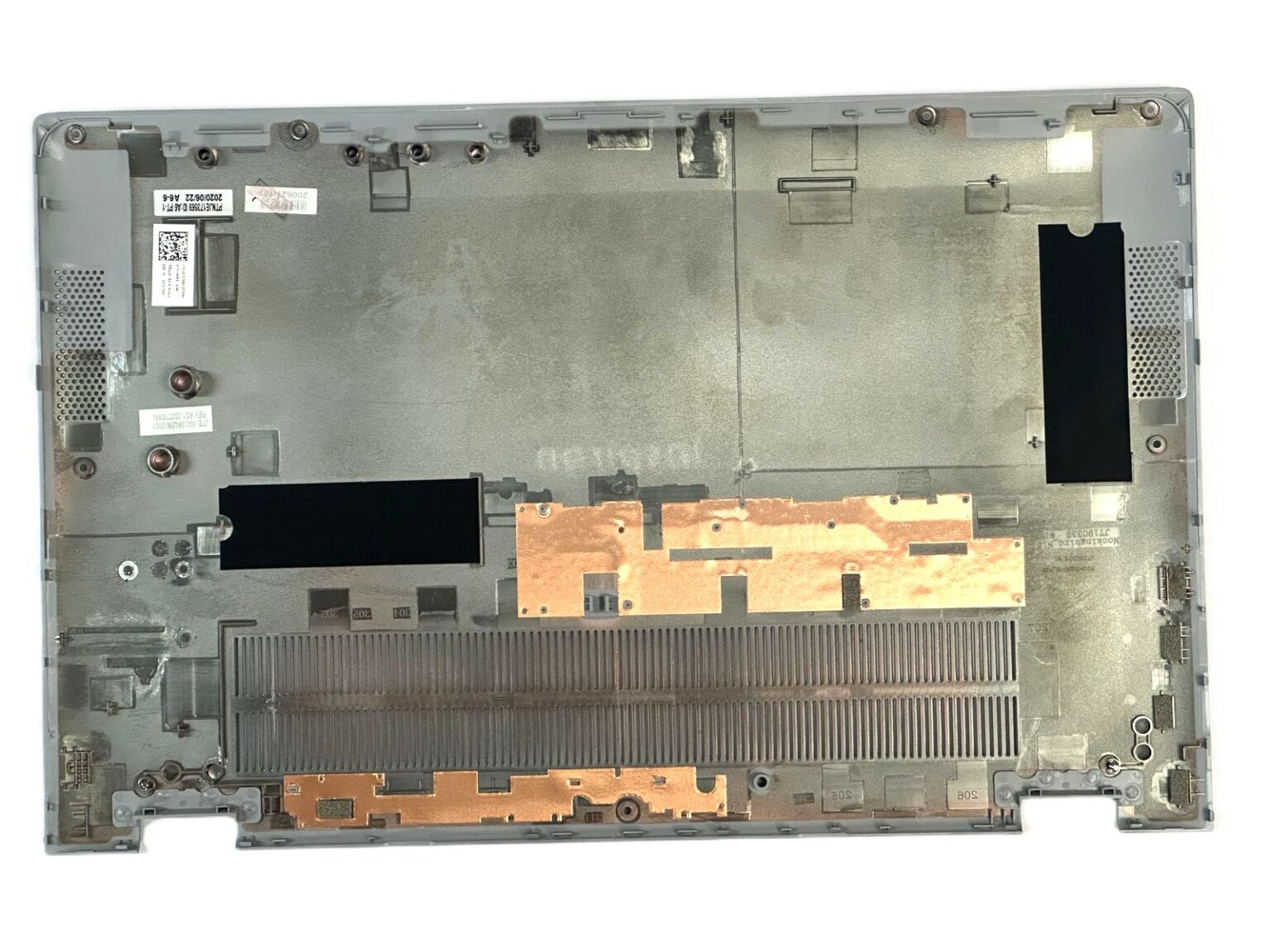 CUBIERTA INFERIOR DELL INSPIRON 5501 5502 5504 5505 PLATEADA – Soluciones Portátiles